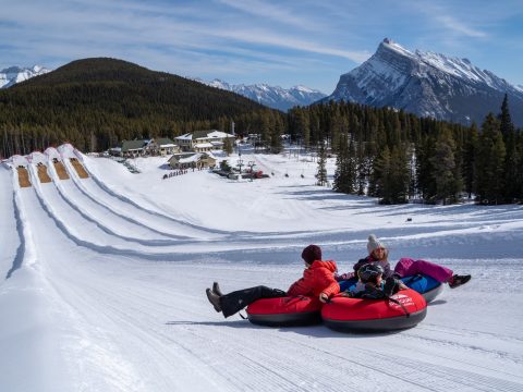 14 Exciting Places for Snow Tubing in Utah in 2024