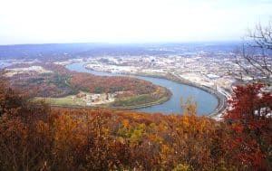 Tennessee Fall Colors 2025: 15 Best Places to See Fall Foliage